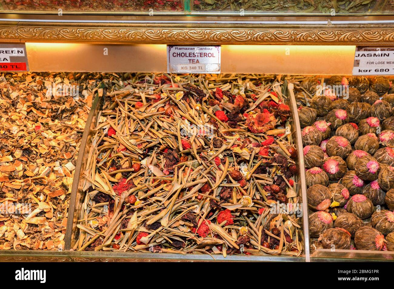 Assorted tea and spices specialties in Istanbul Turkey, Grand Bazaar ...