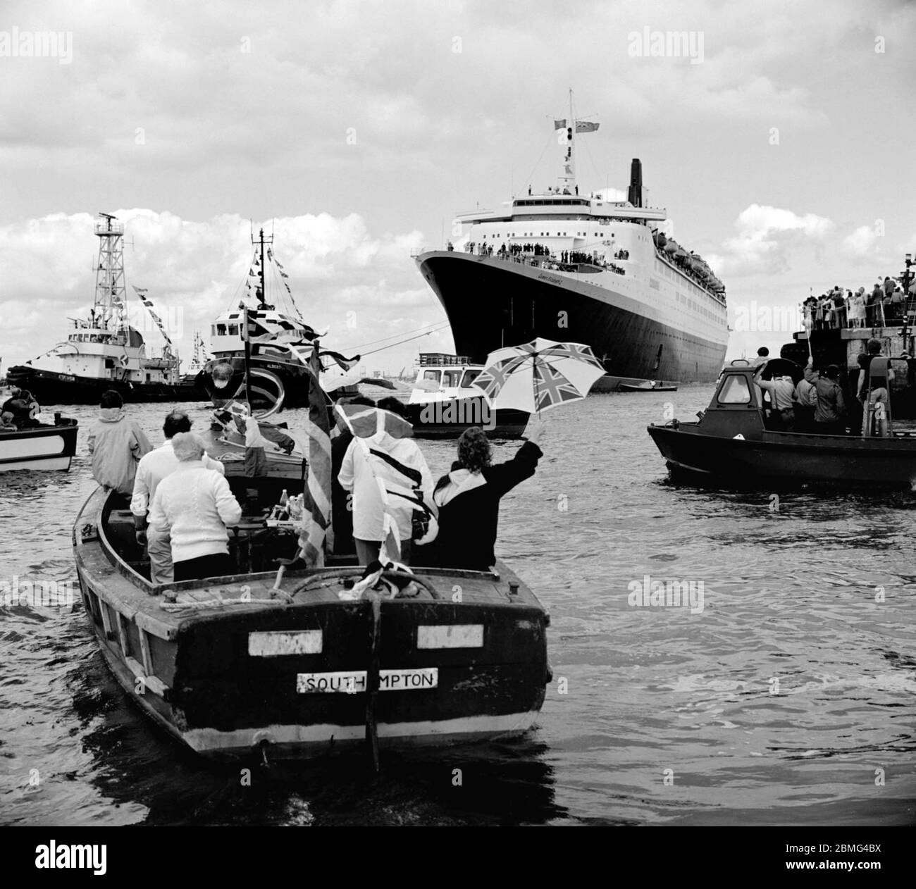 With survivors from hms coventry hi-res stock photography and images ...