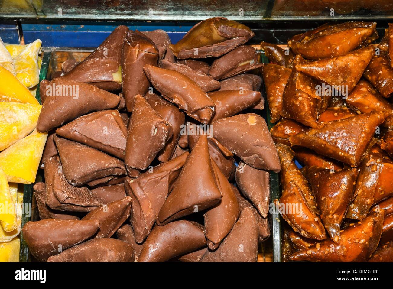 Fruits nuts grand bazaar istanbul hi-res stock photography and images ...