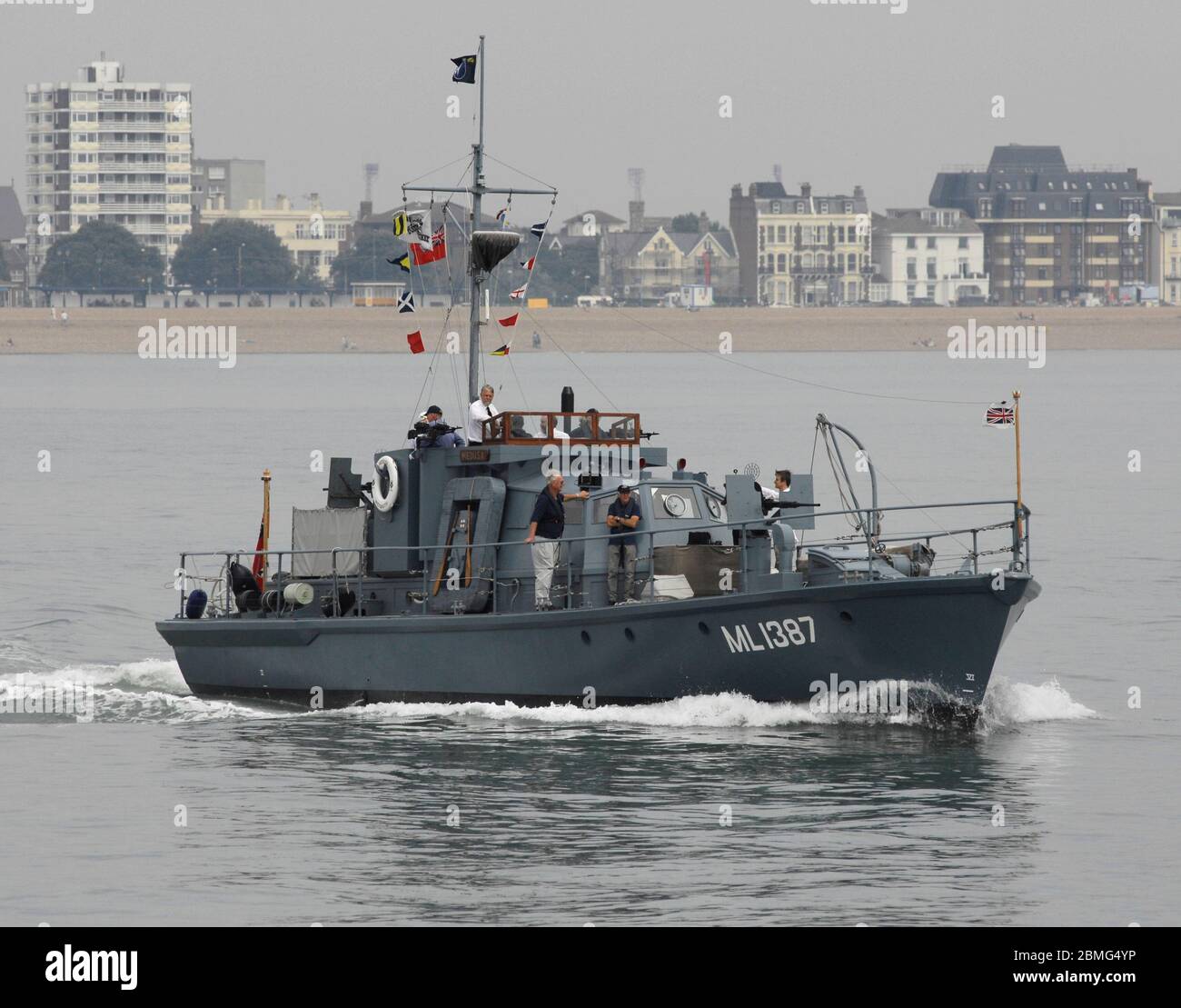 Wwii harbour defence motor launch hi-res stock photography and images ...