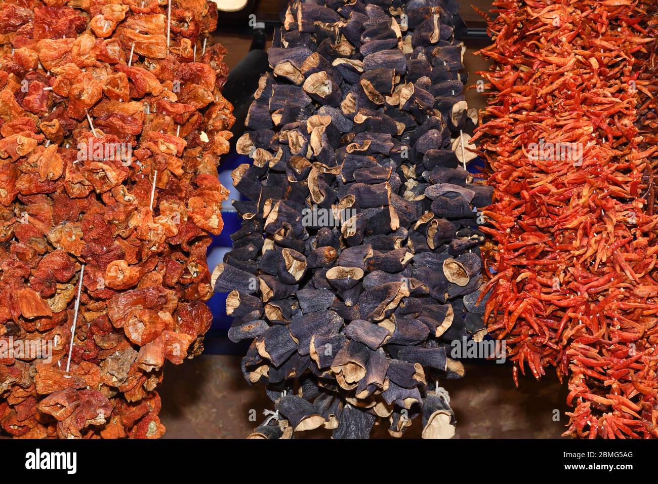 Dried vegetables hanging at the Grand Bazaar Turkey Stock Photo - Alamy