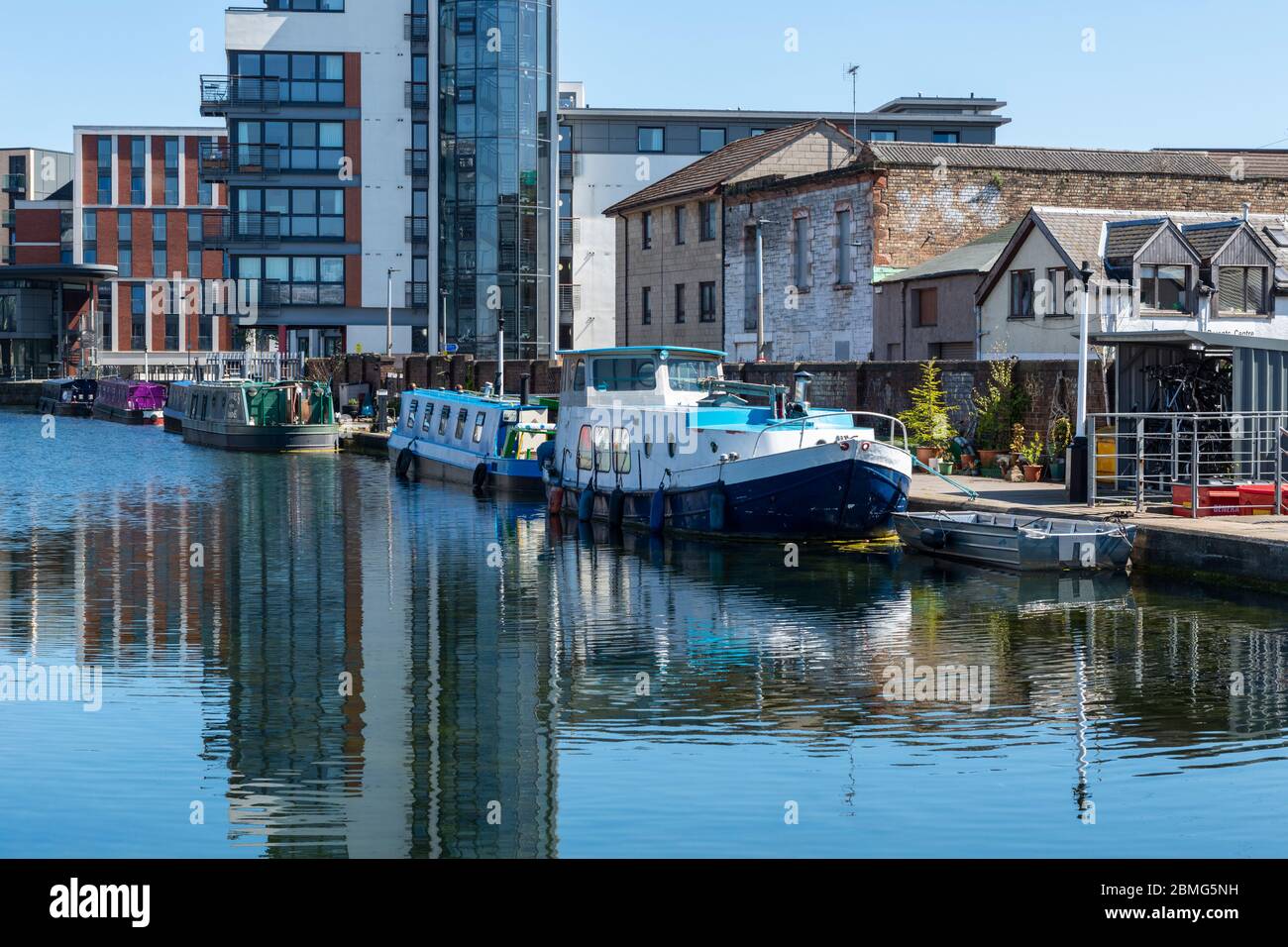 Lochrin basin hi-res stock photography and images - Alamy