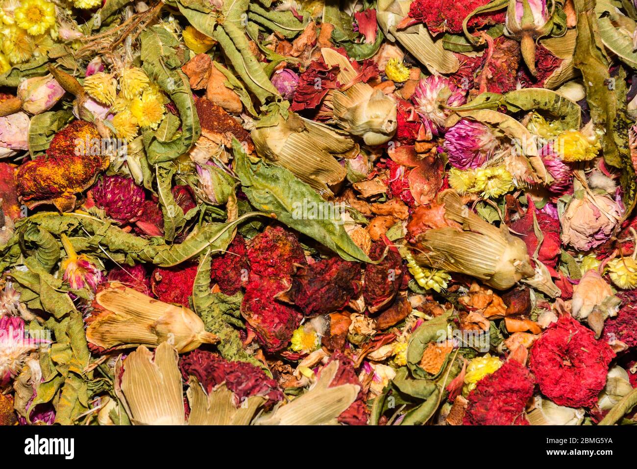 Assorted tea and spices specialties in Istanbul Turkey, Grand Bazaar ...