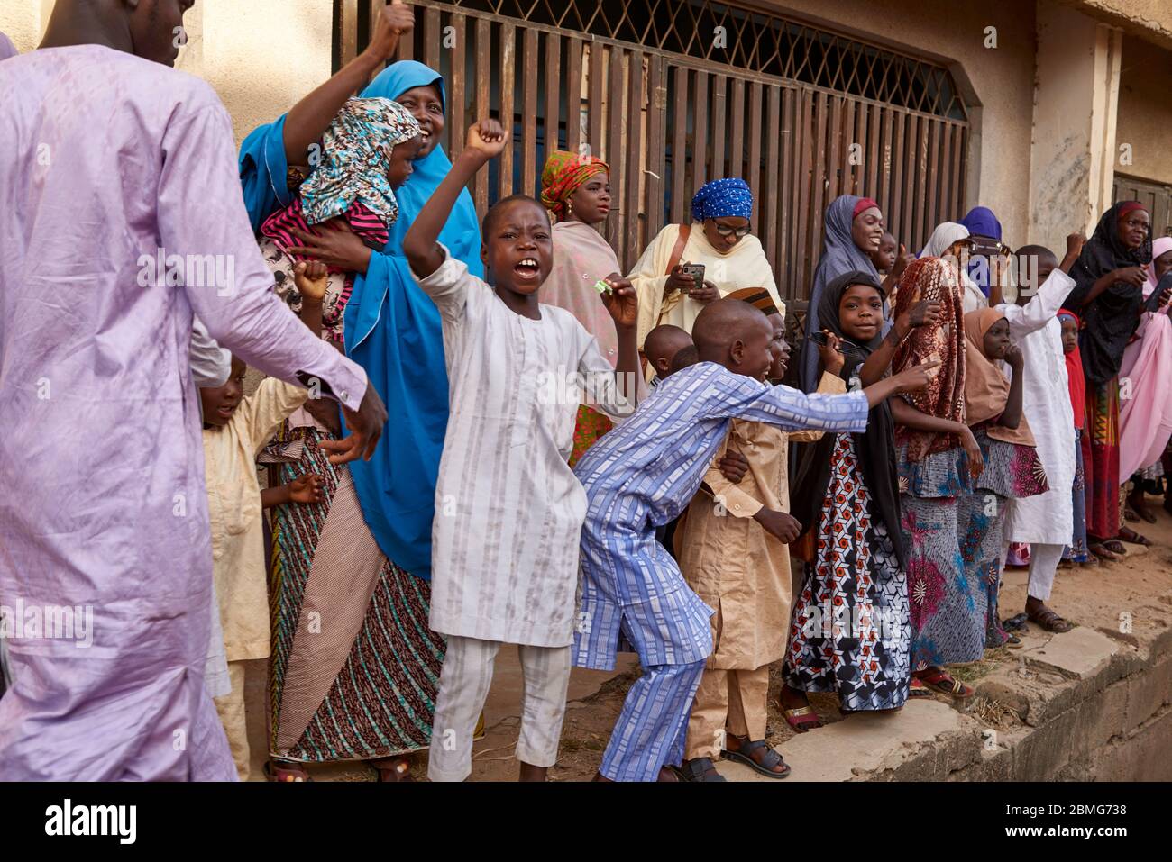 Nigeria streets crowded hi-res stock photography and images - Alamy