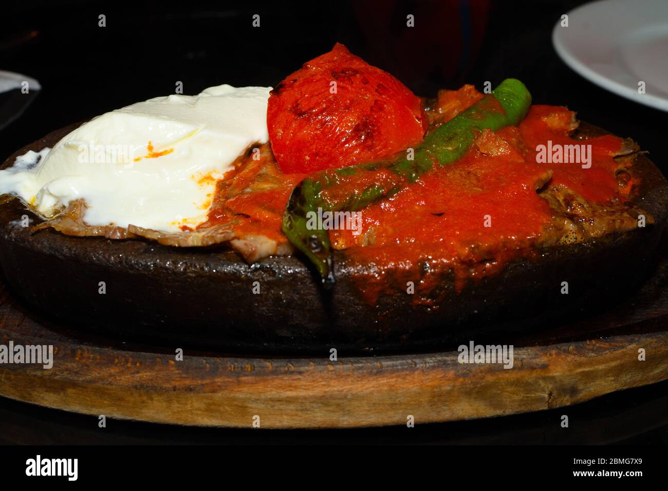 İskender kebap is one of the most well-known dishes of northwestern ...