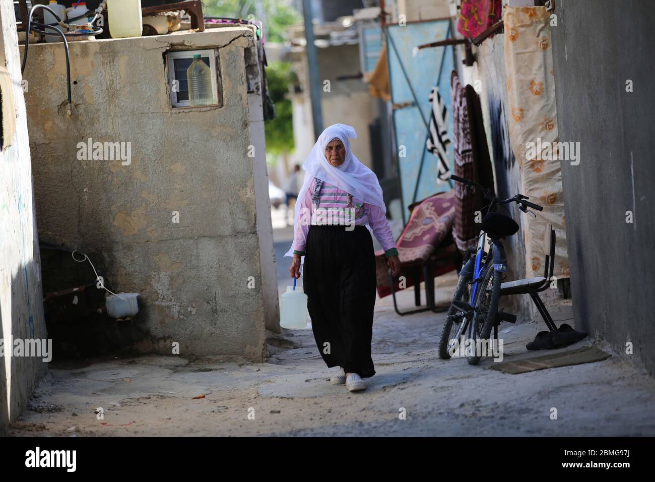 Al-Nuseirat Refugee Camp, The Gaza Strip, Palestine. 8th May, 2020. At ...