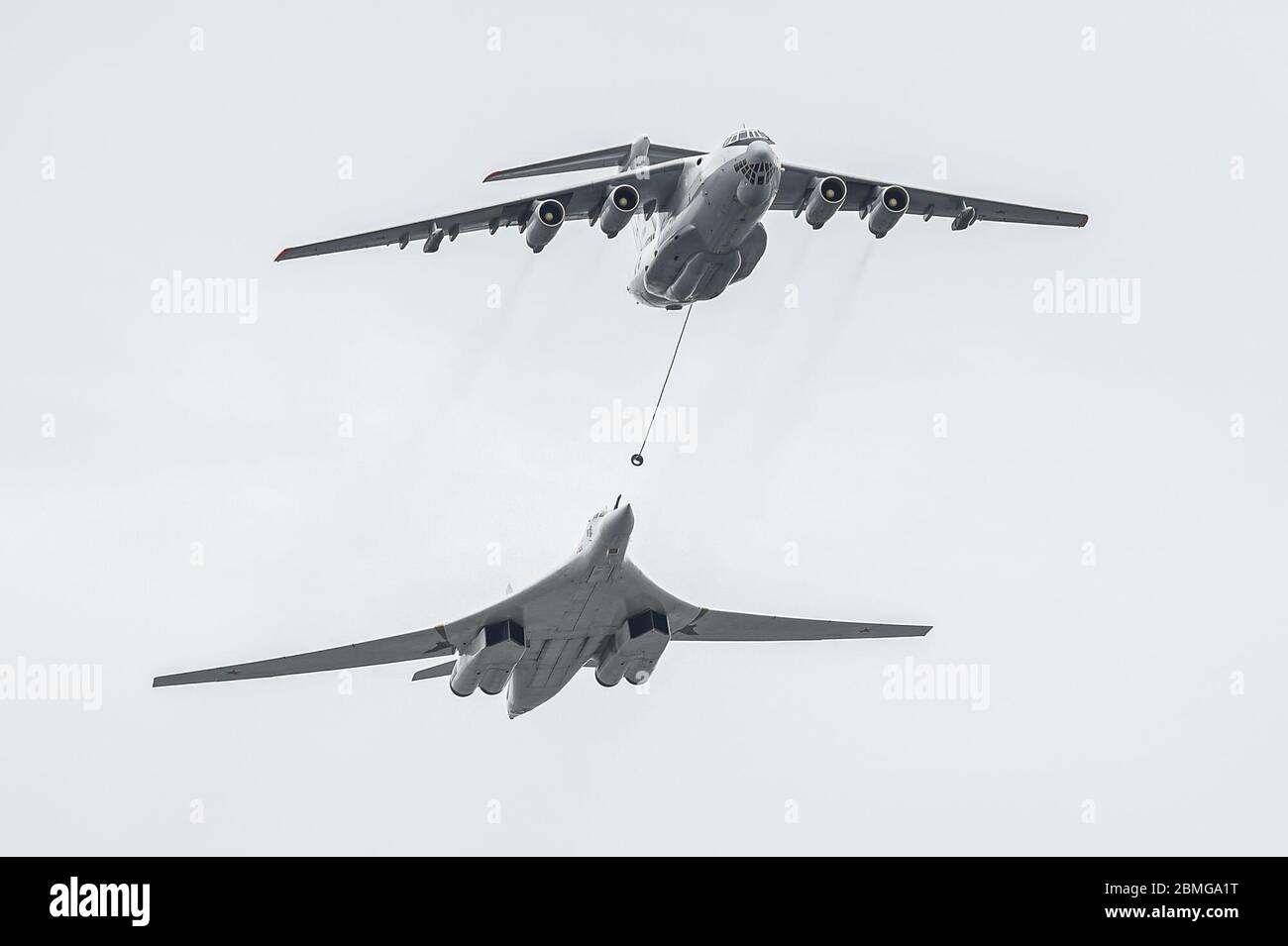 Refueling aircraft hi-res stock photography and images - Alamy