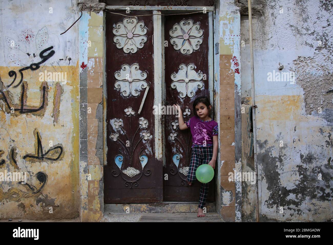 Al-Nuseirat Refugee Camp, The Gaza Strip, Palestine. 8th May, 2020. At ...