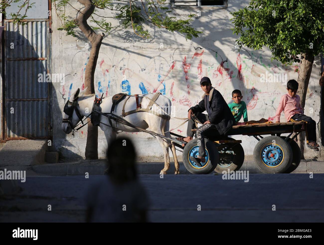 Al-Nuseirat Refugee Camp, The Gaza Strip, Palestine. 8th May, 2020. At ...
