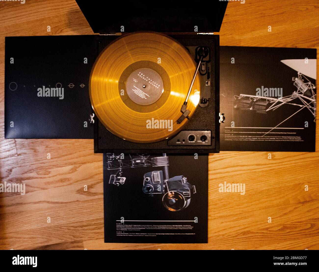 Voyager 1 golden record hi-res stock photography and images - Alamy