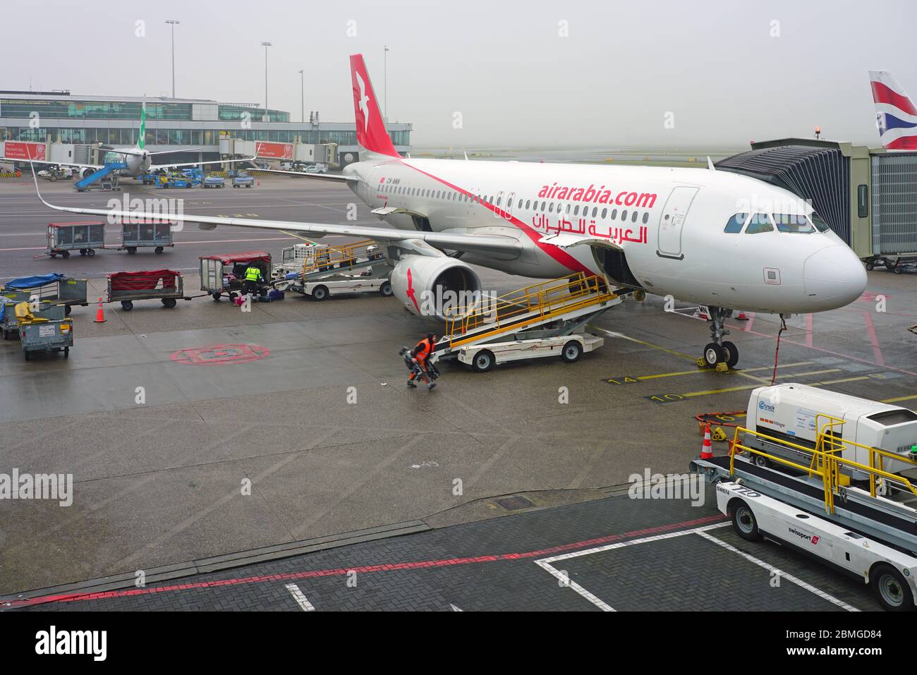 Air arabia hi-res stock photography and images - Alamy