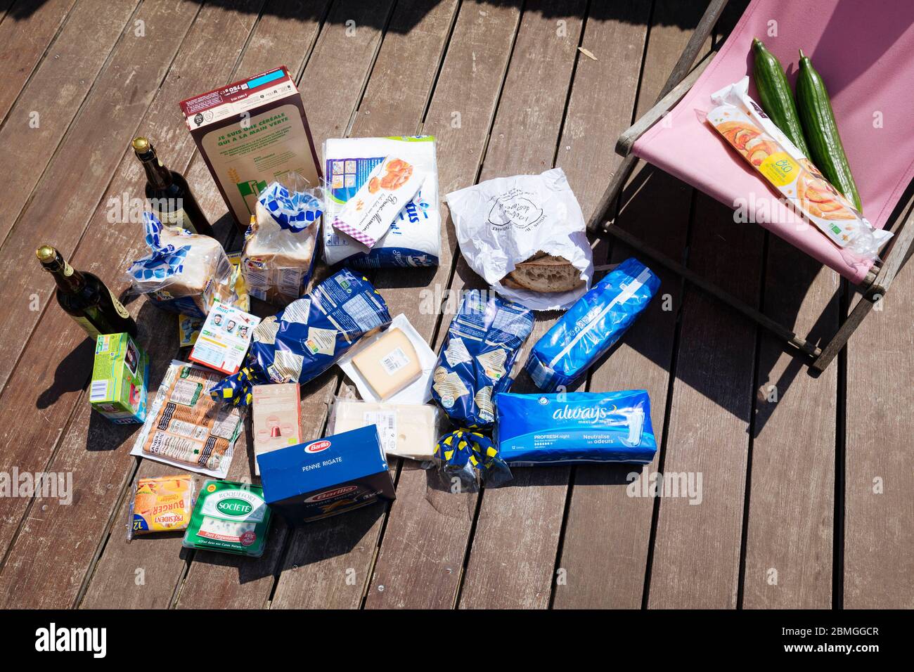 Illustration, grocery shopping, products and their packaging are left ...