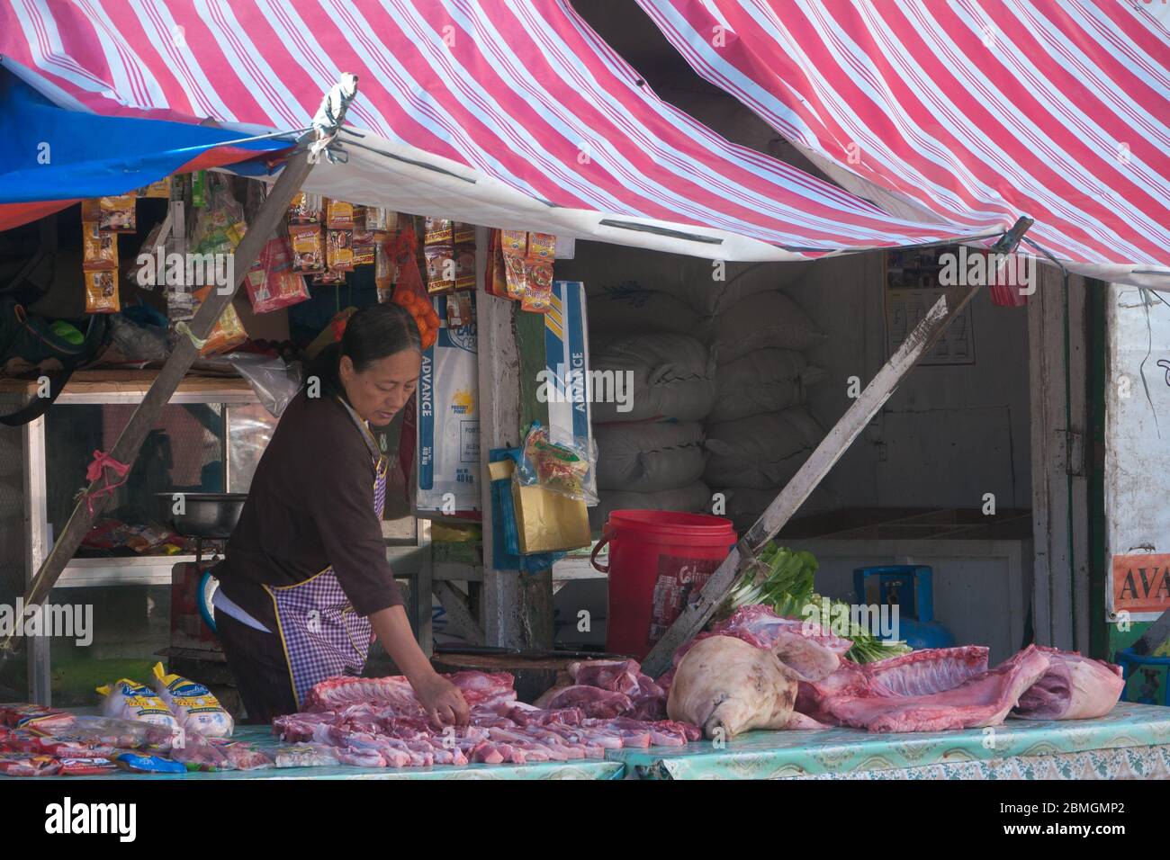 Banaue, Philippines - February 2012: Traditional market woman selling ...