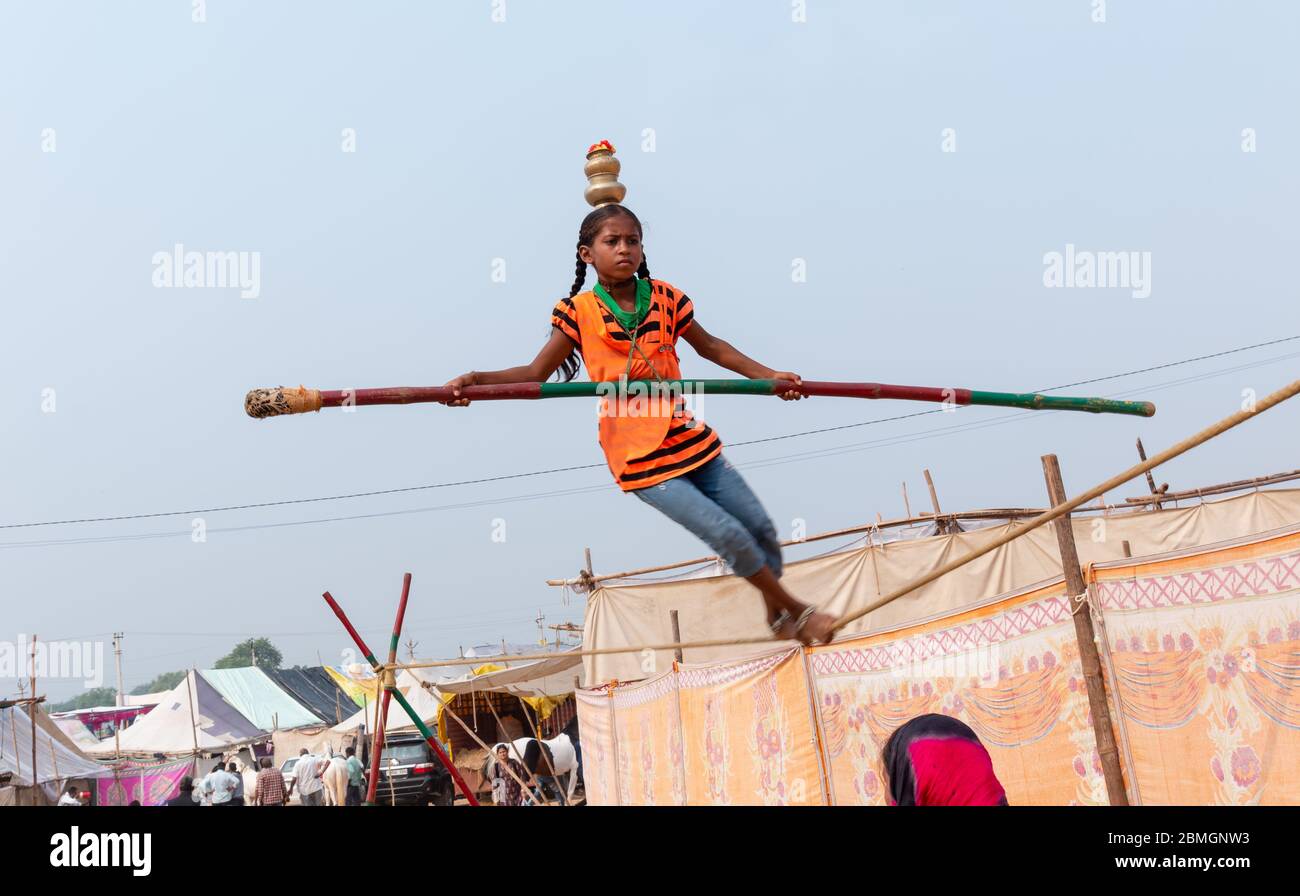 Rope Acrobatics High Resolution Stock Photography and Images - Alamy
