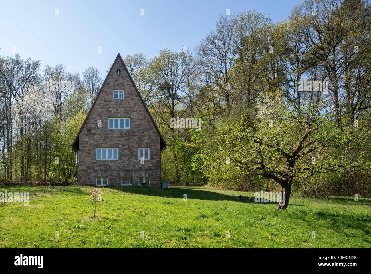 Early modernism hi-res stock photography and images - Alamy