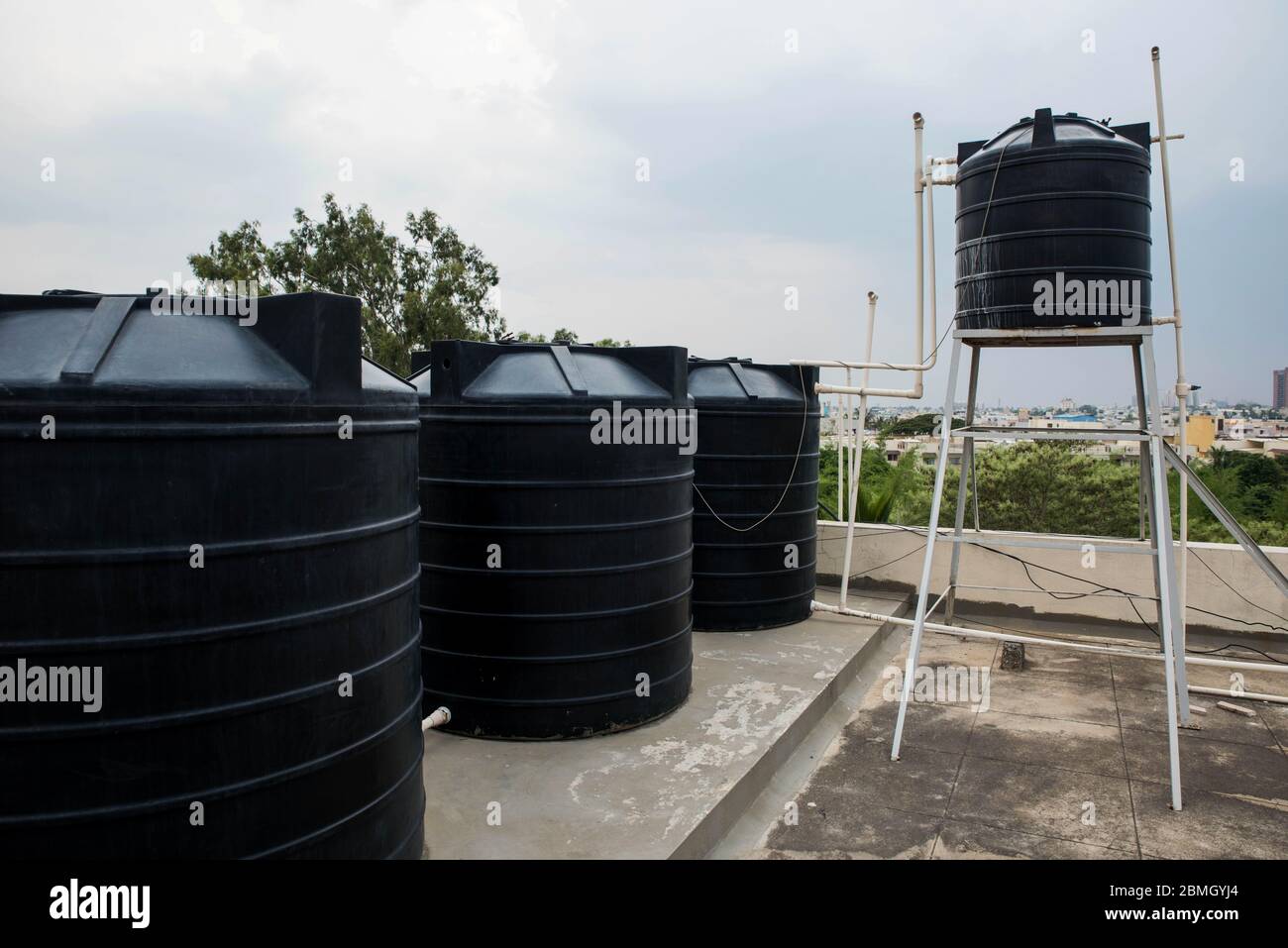 Overhead water tank hi-res stock photography and images - Alamy