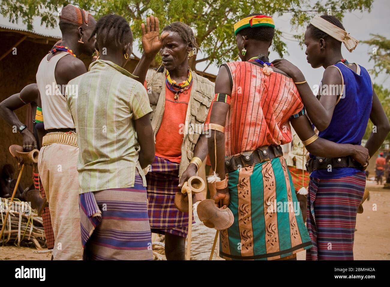 Meet tribe hi-res stock photography and images - Alamy
