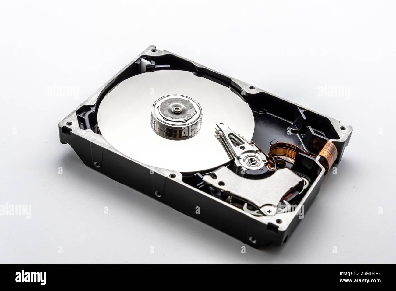 Mechanical disk drive hi-res stock photography and images - Alamy