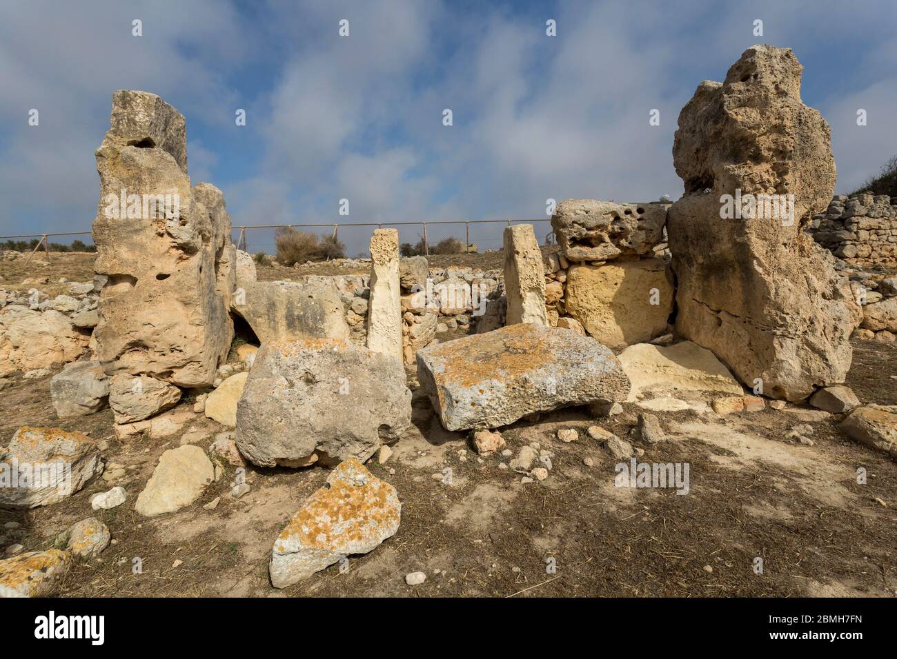 Inner court and terminal apse, Skorba West temple, Triq Sant' Anna ...