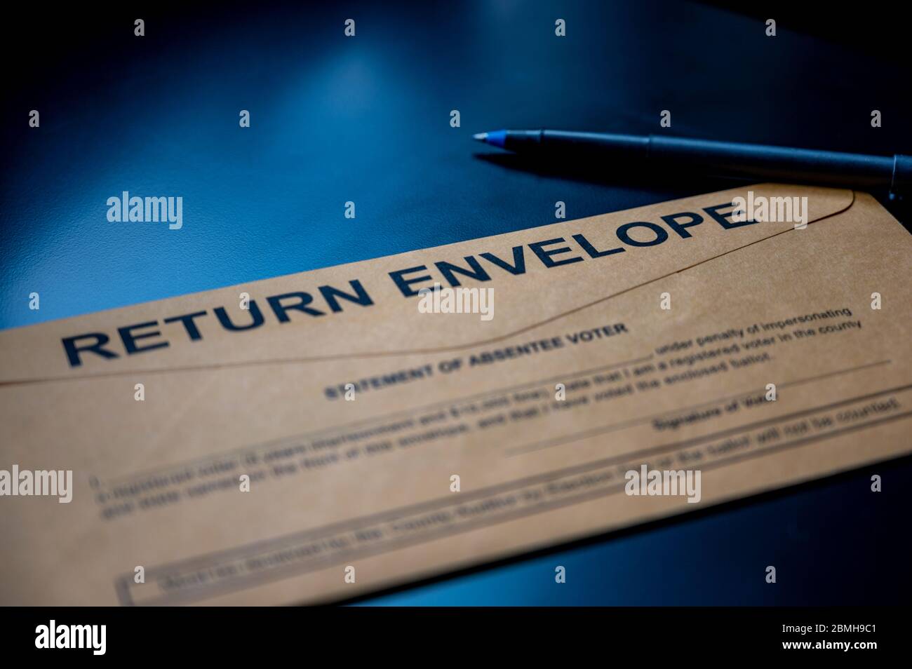 Official ballot return envelope hi-res stock photography and images - Alamy
