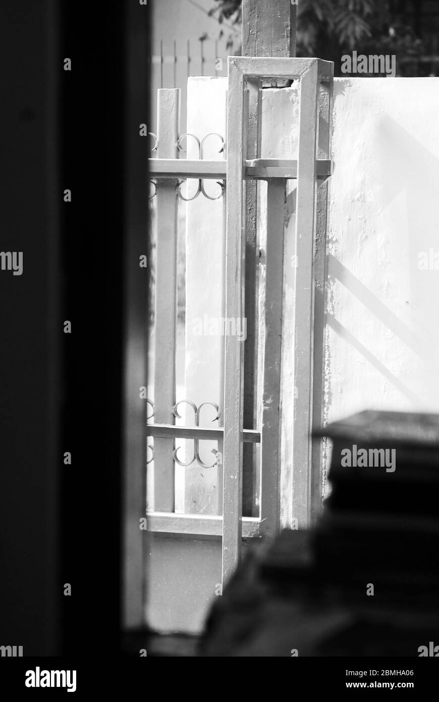 White classic fence Black and White Stock Photos & Images - Alamy