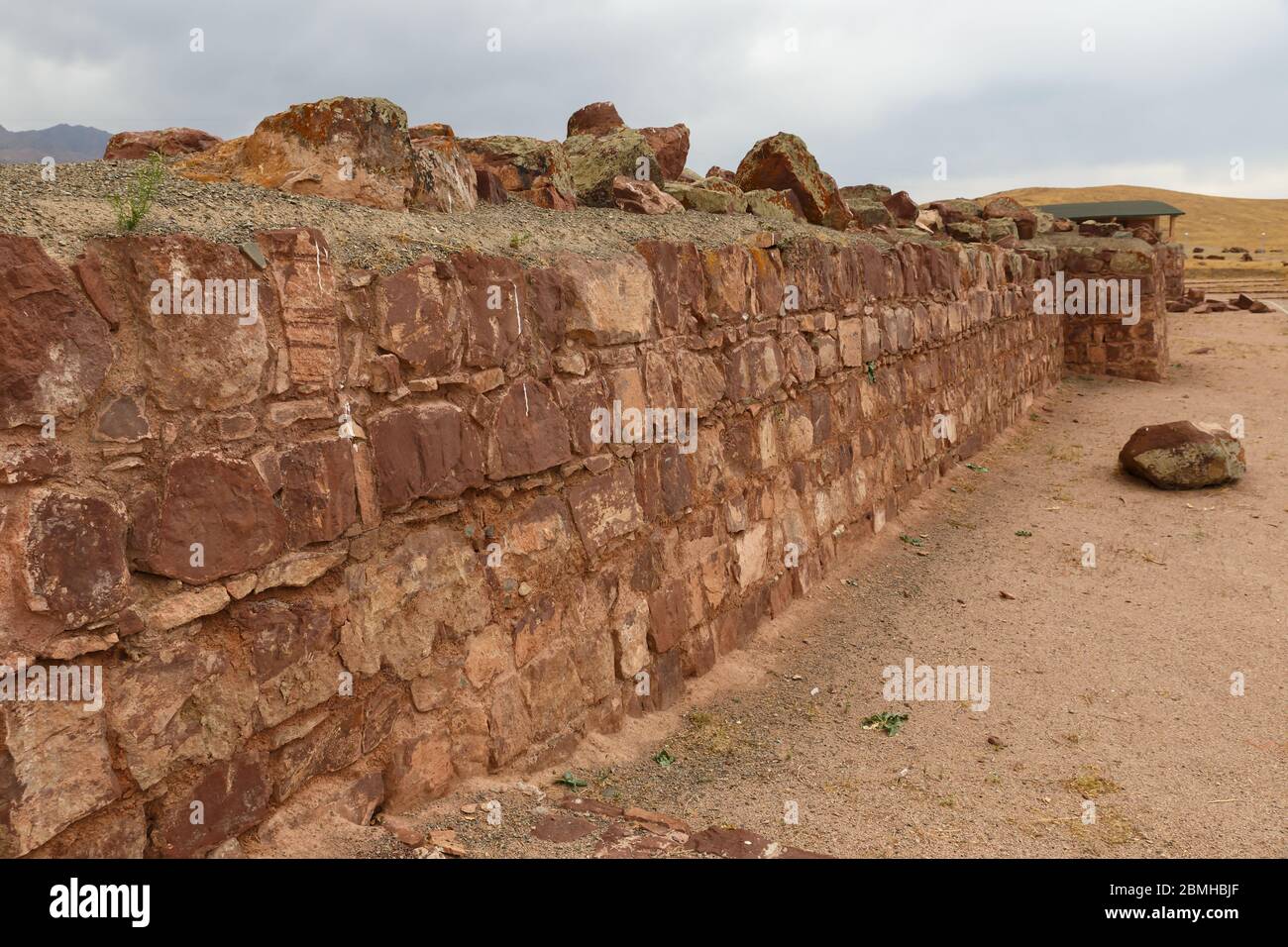 Walled palace complex hi-res stock photography and images - Alamy