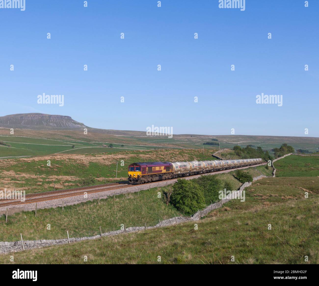 DB cargo EWS class 66 locomotive 66100 in the countryside at Selside on ...