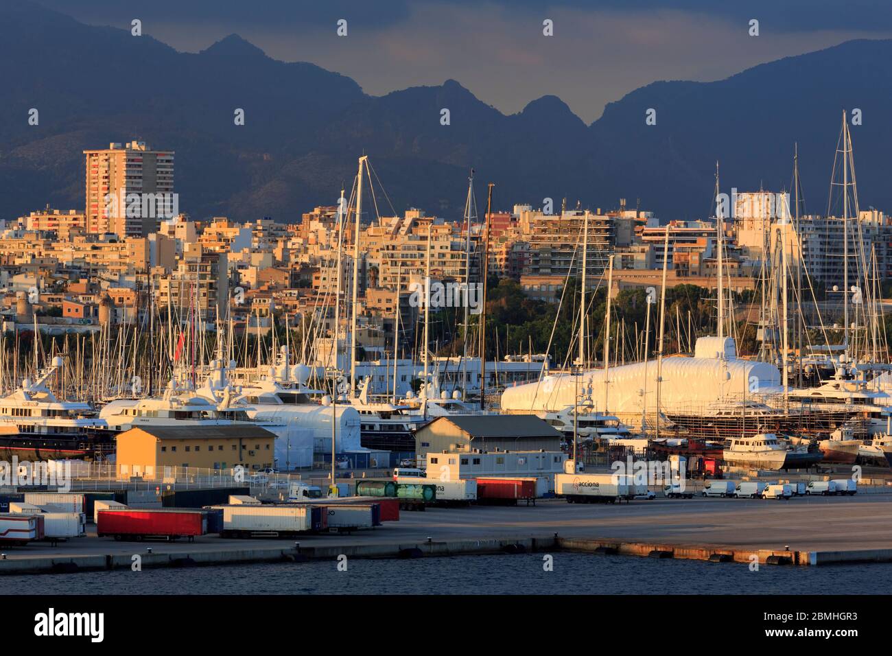 Port of palma de mallorca majorca hi-res stock photography and images ...