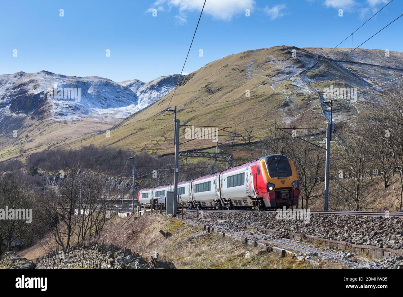 Virgin Trains class 221 Bombardier super voyager train on the ...