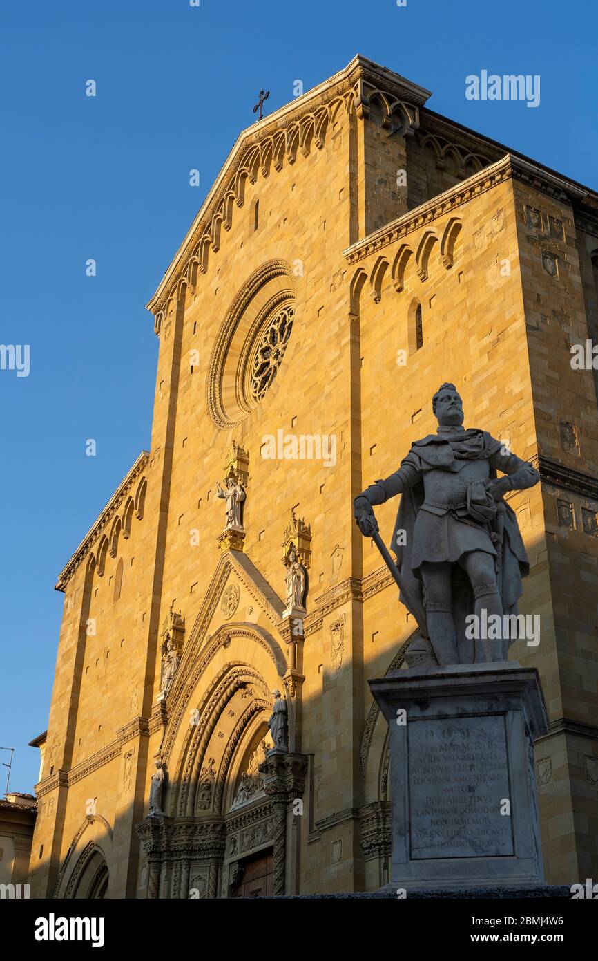 Historic buildings in Arezzo, Tuscany, Italy. Duomo Stock Photo - Alamy