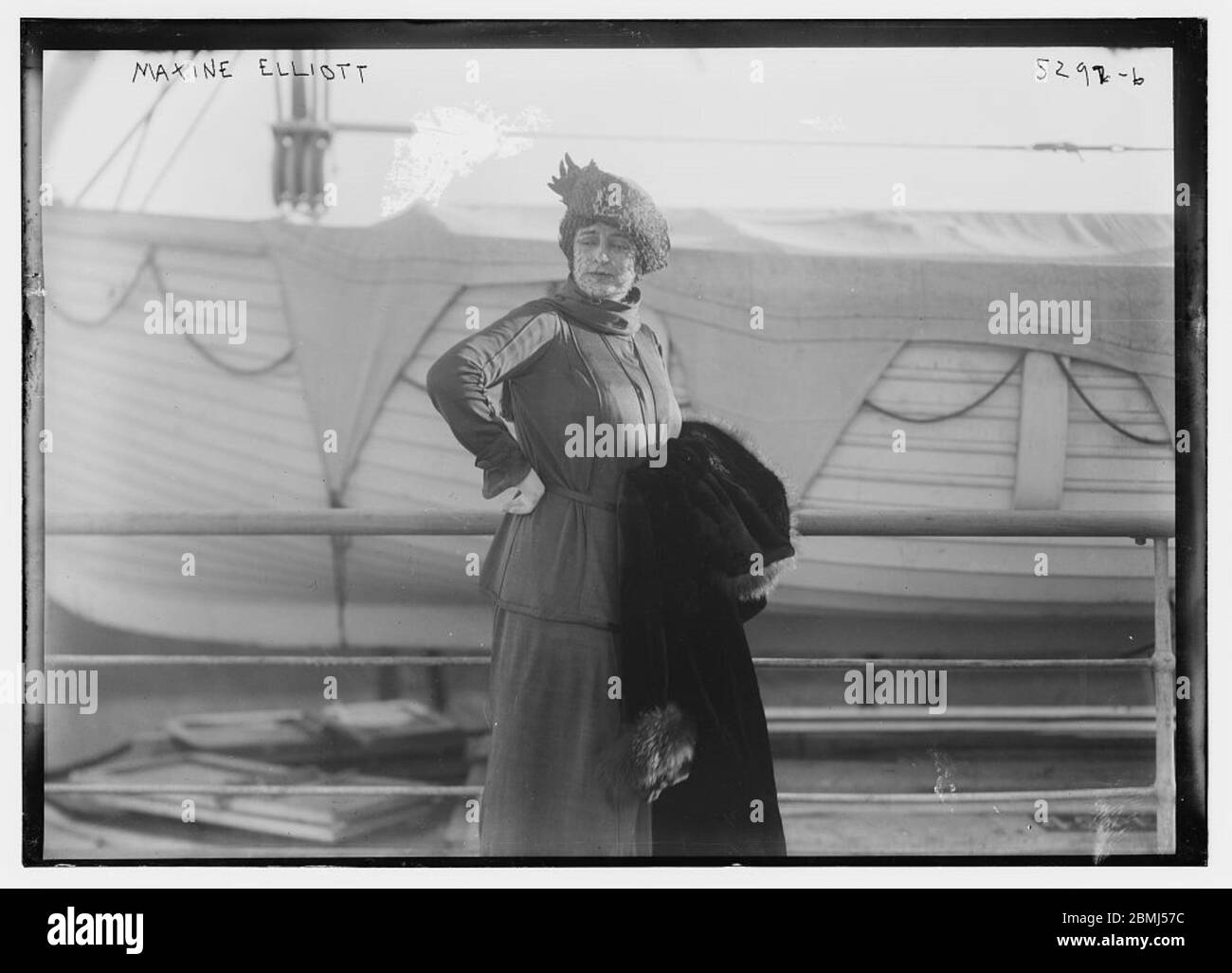 Maxine elliott hi-res stock photography and images - Alamy