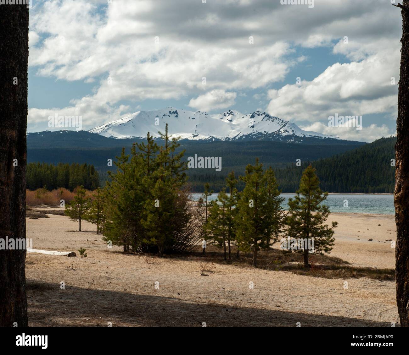 Diamond Peak, a volcano in the southern Oregon Cascades, and Crescent ...