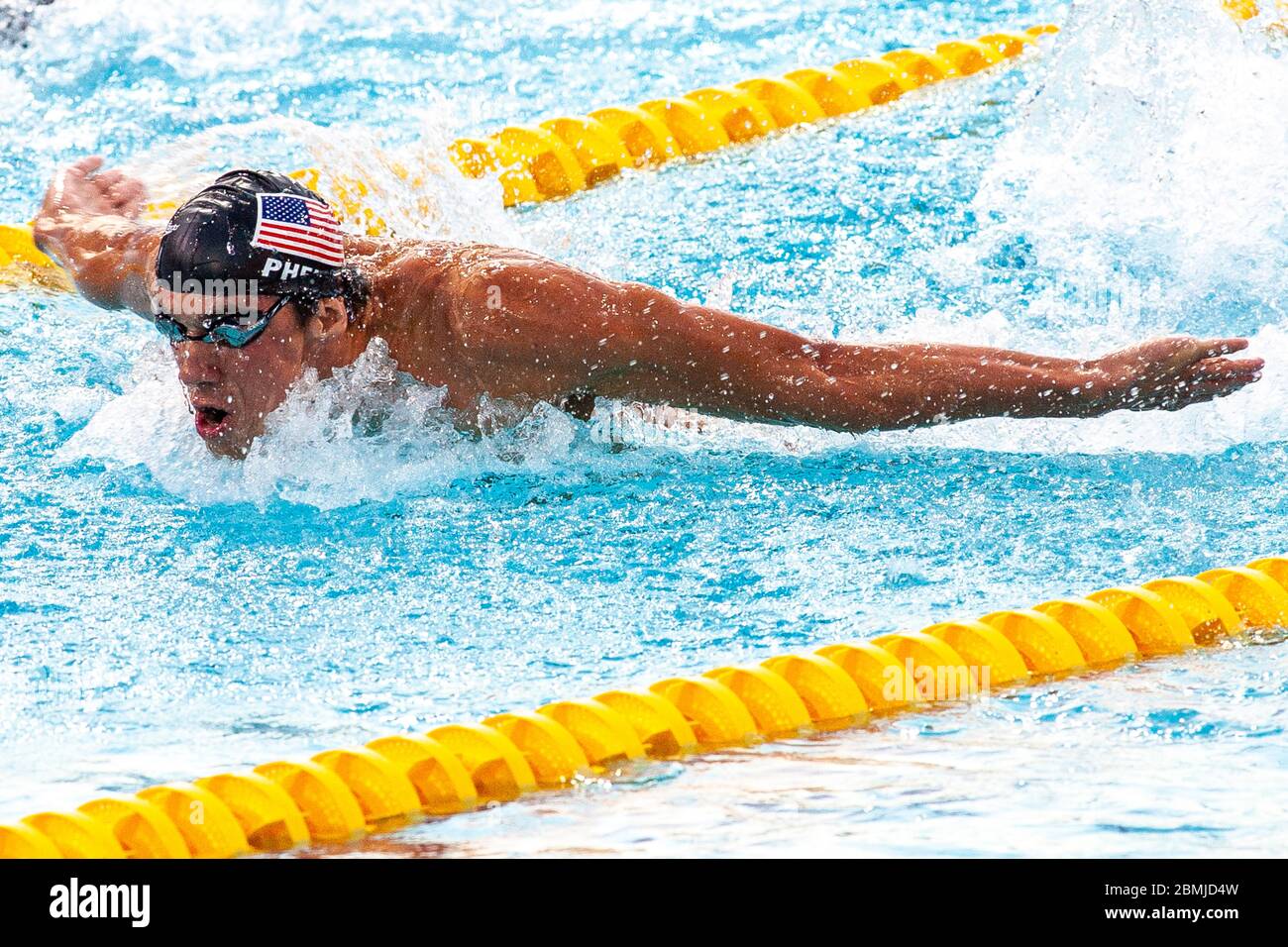 Michael Phelps (USA) wins the gold medal in the Men's 200 metre ...