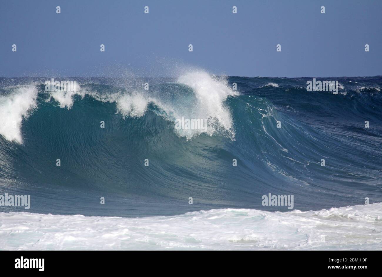 Pipe wave, Hawaii Stock Photo - Alamy
