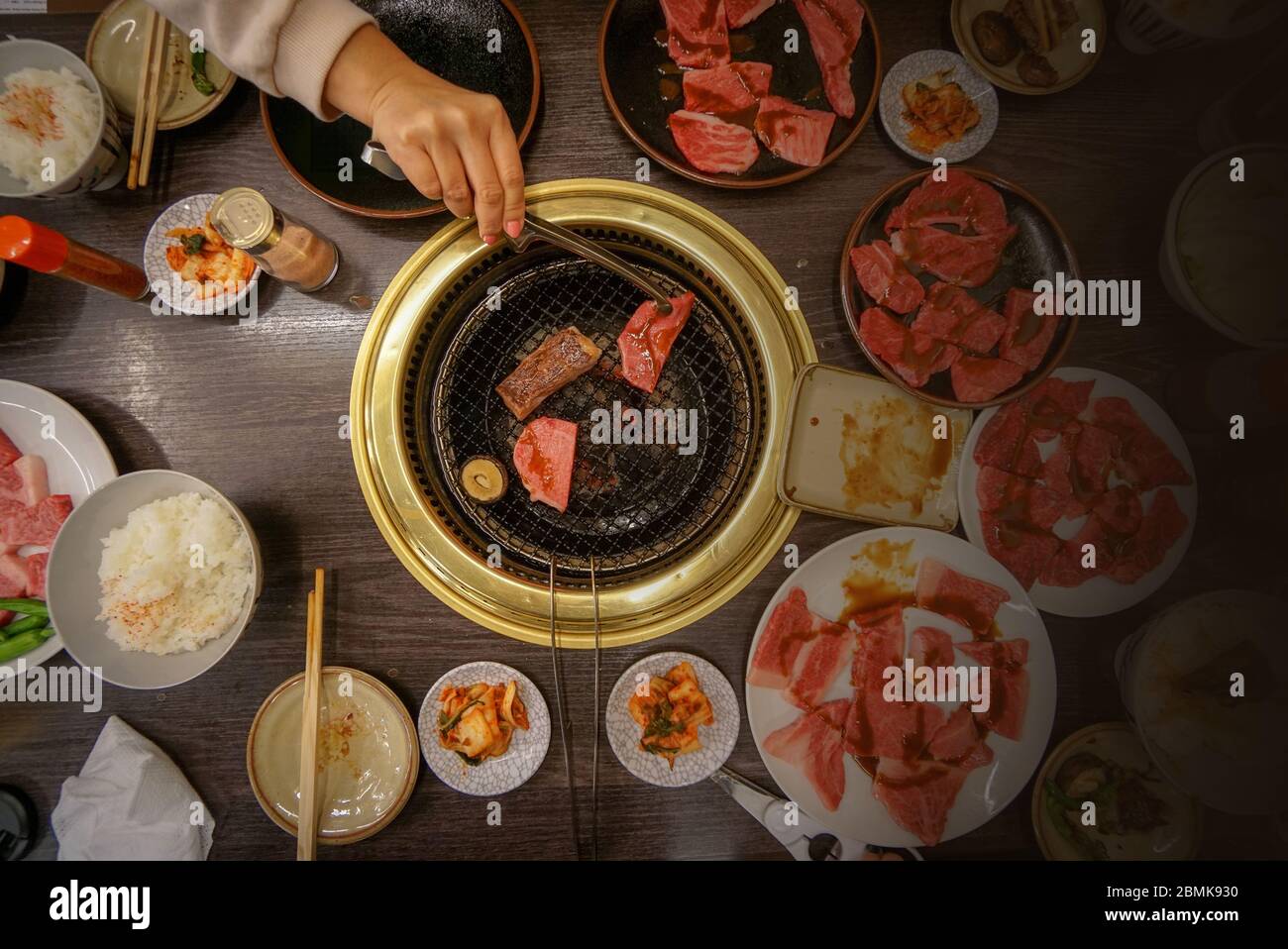 Japanese Barbecue on a Hot Chacoal Stove. Matsusaka beef grilling on ...
