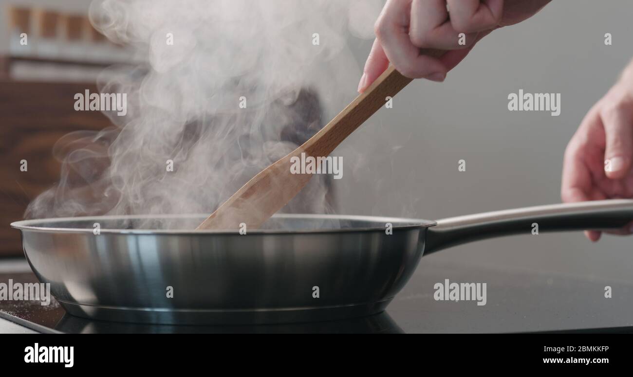 Fry pan hi-res stock photography and images - Alamy