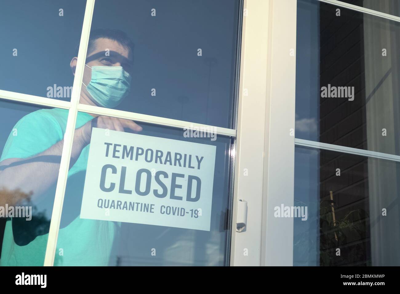 Restaurant window sticker hi-res stock photography and images - Alamy