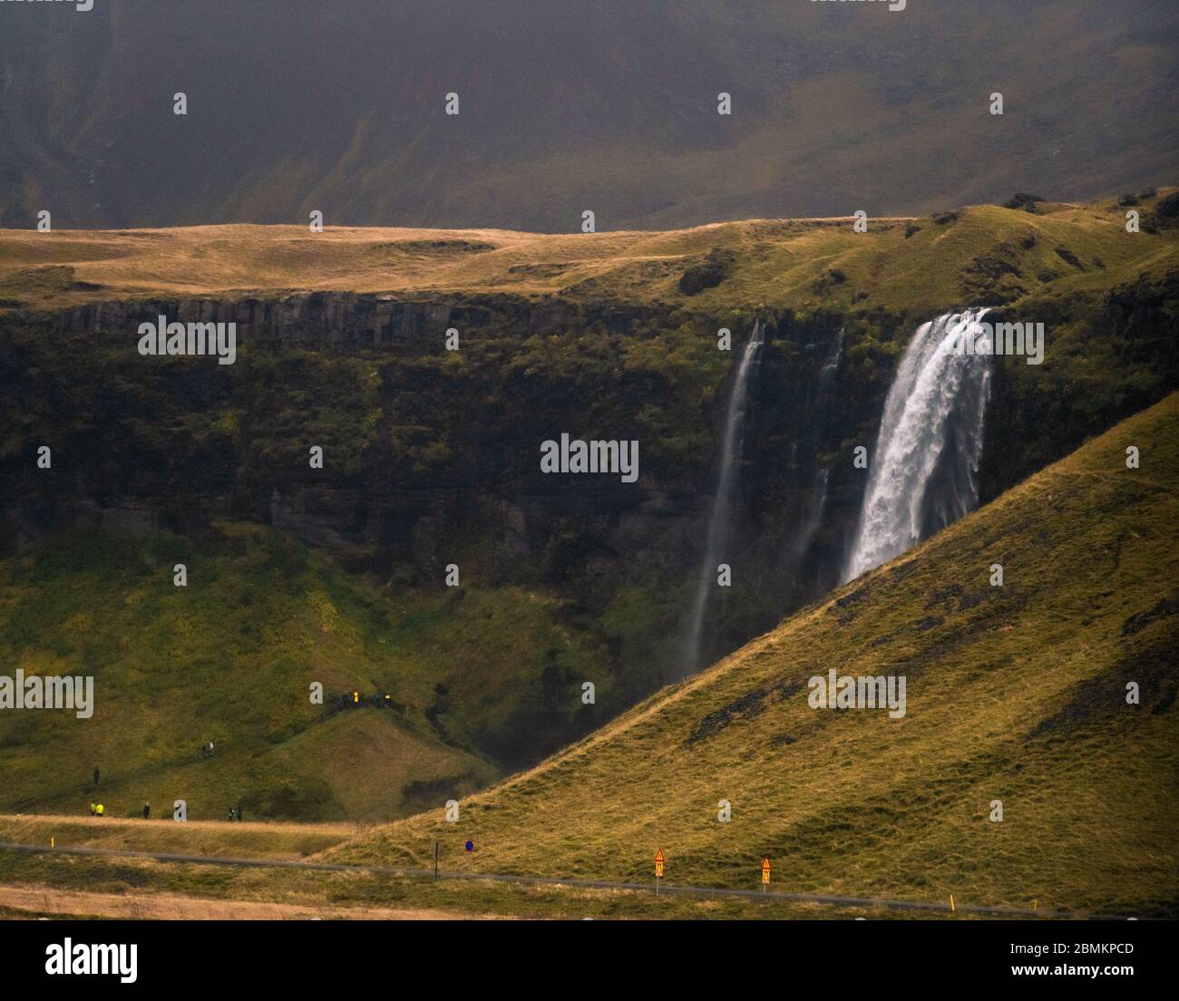 Beautiful waterfall in seljalandsfoss hi-res stock photography and ...