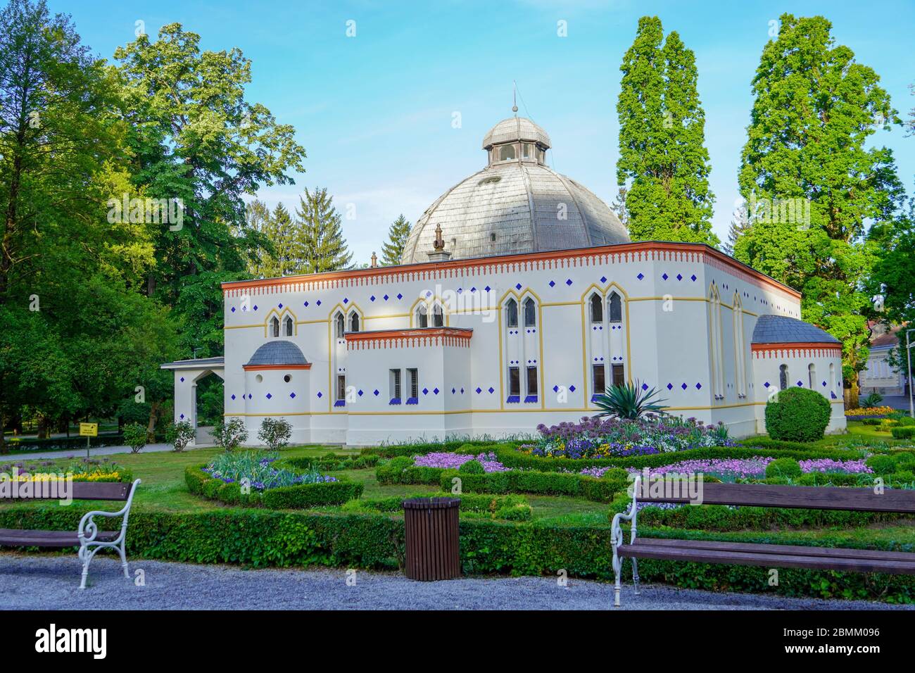 Bathing structure hi-res stock photography and images - Alamy