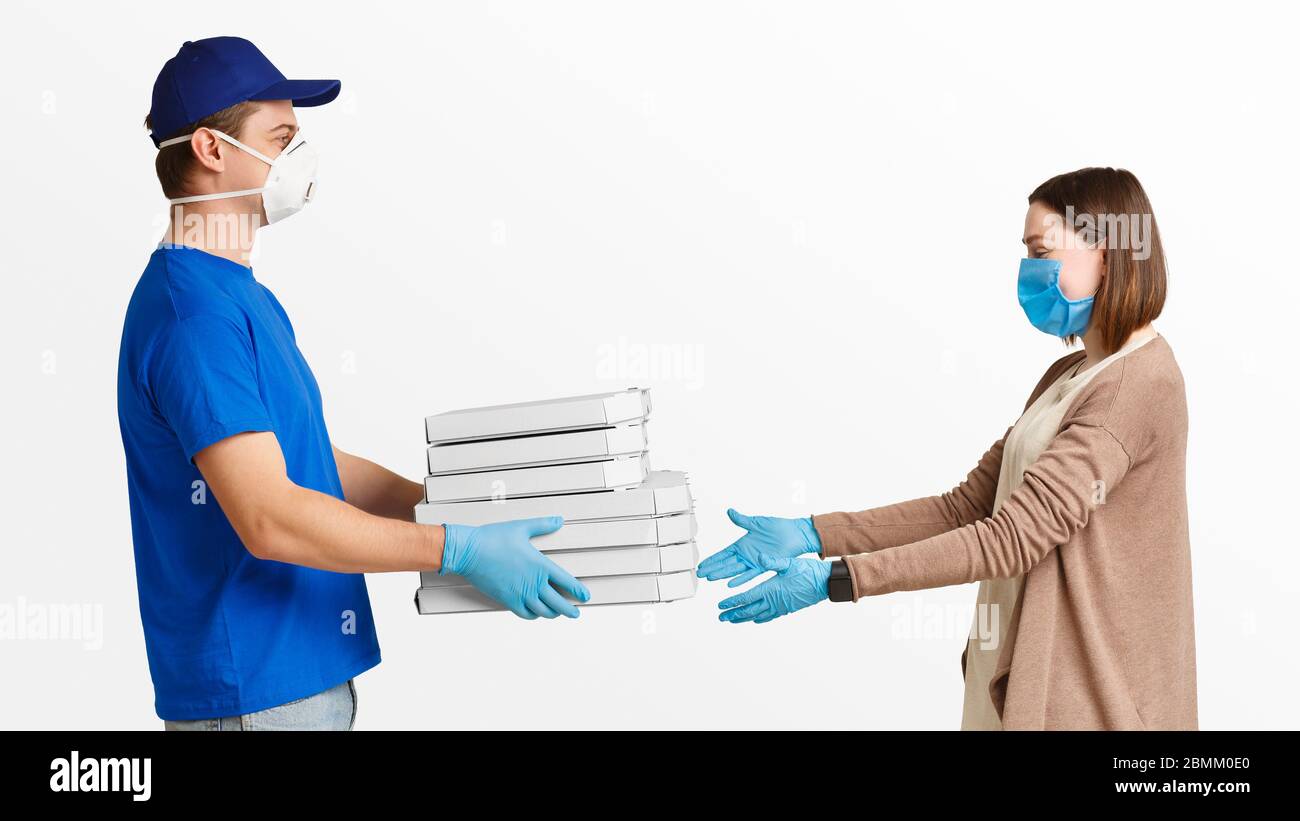 Pizza ordering hi-res stock photography and images - Alamy