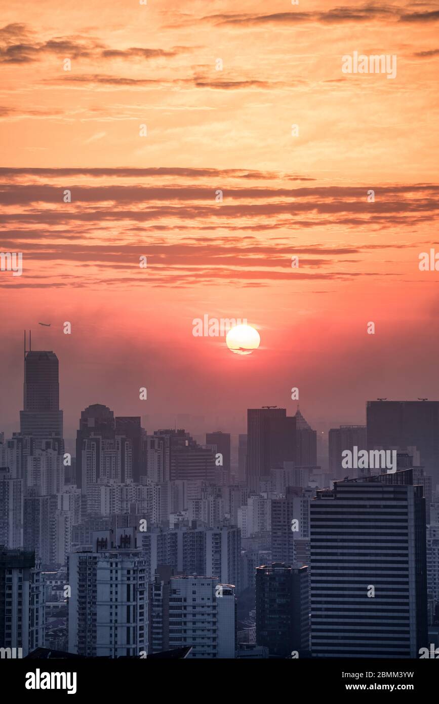 Shanghai at sunset hi-res stock photography and images - Alamy