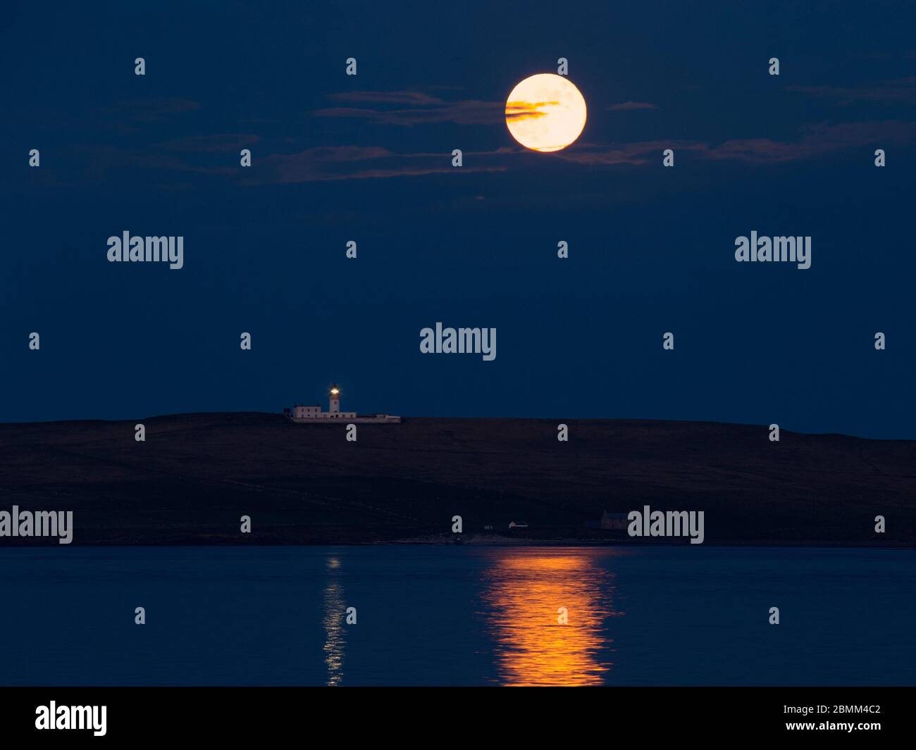 Scottish full moon hi-res stock photography and images - Alamy