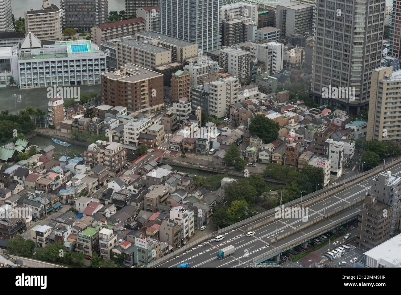 Tokyo, Japan - August 30, 2016: Urban highway, road in Tokyo, Japan ...