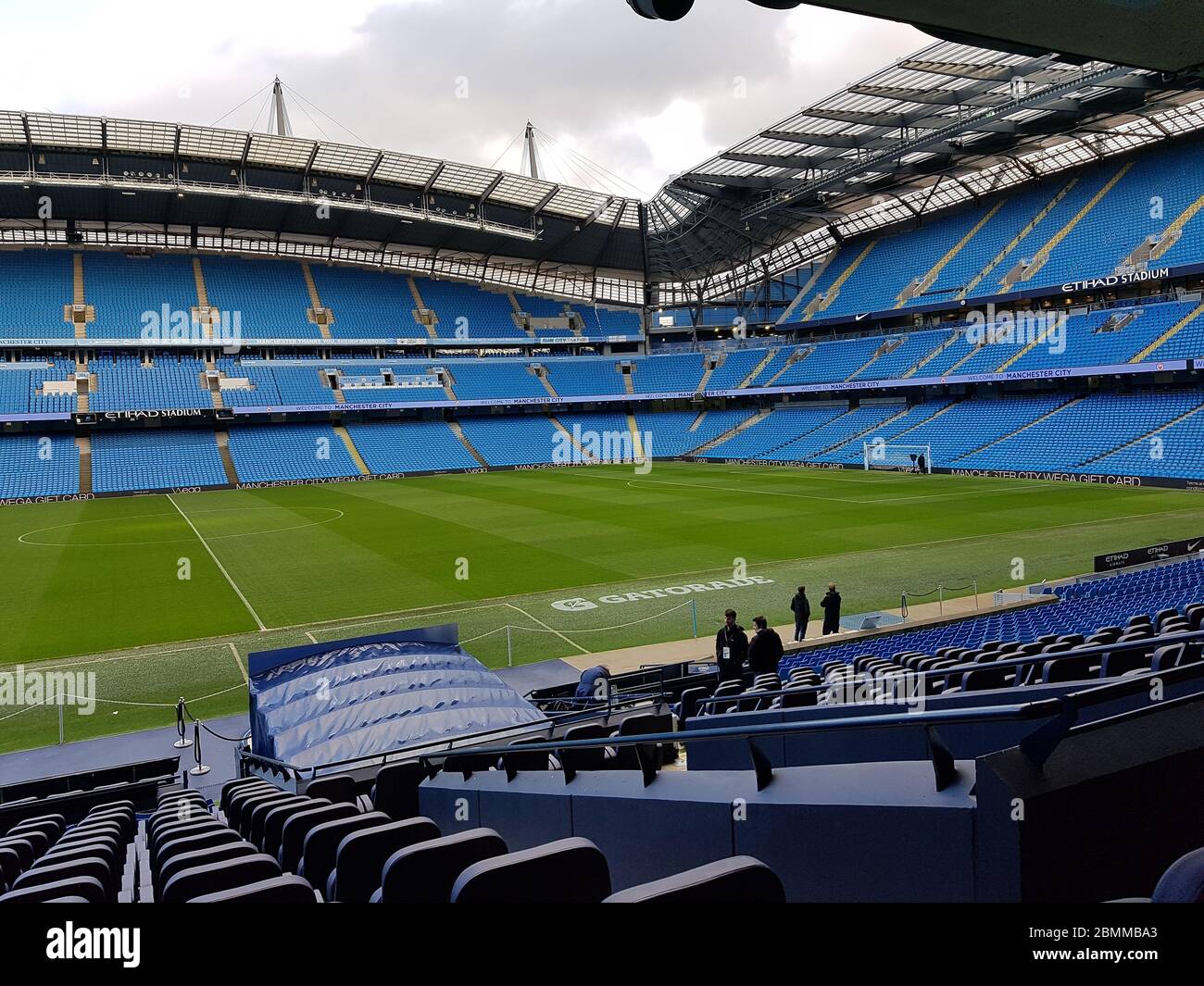 Manchester football stadium tour hi-res stock photography and images ...