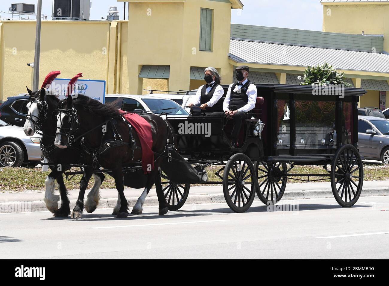 Covid funeral florida hi-res stock photography and images - Alamy