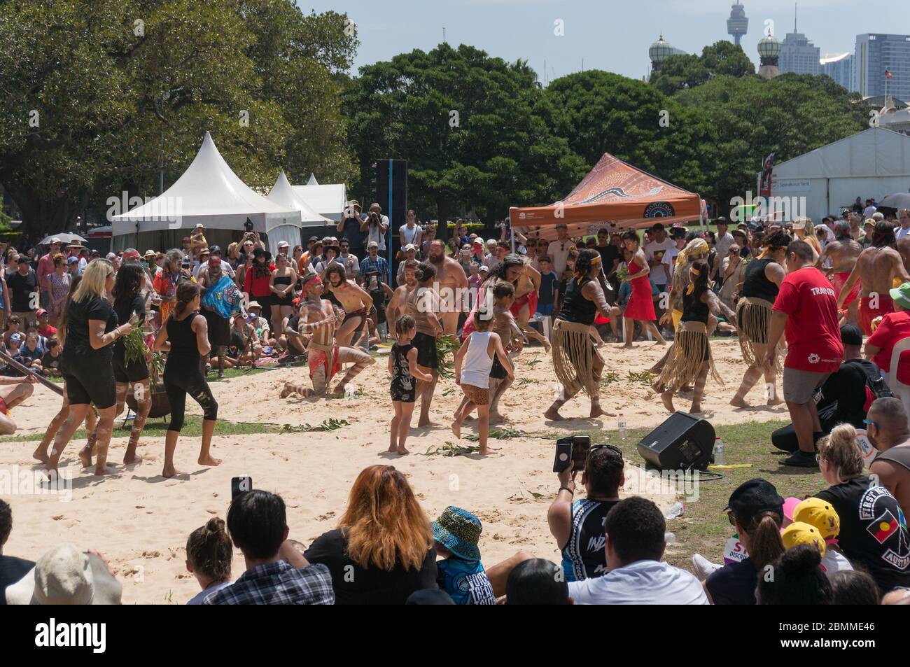 Sydney Australia January 26 2020 Aboriginal People Performing