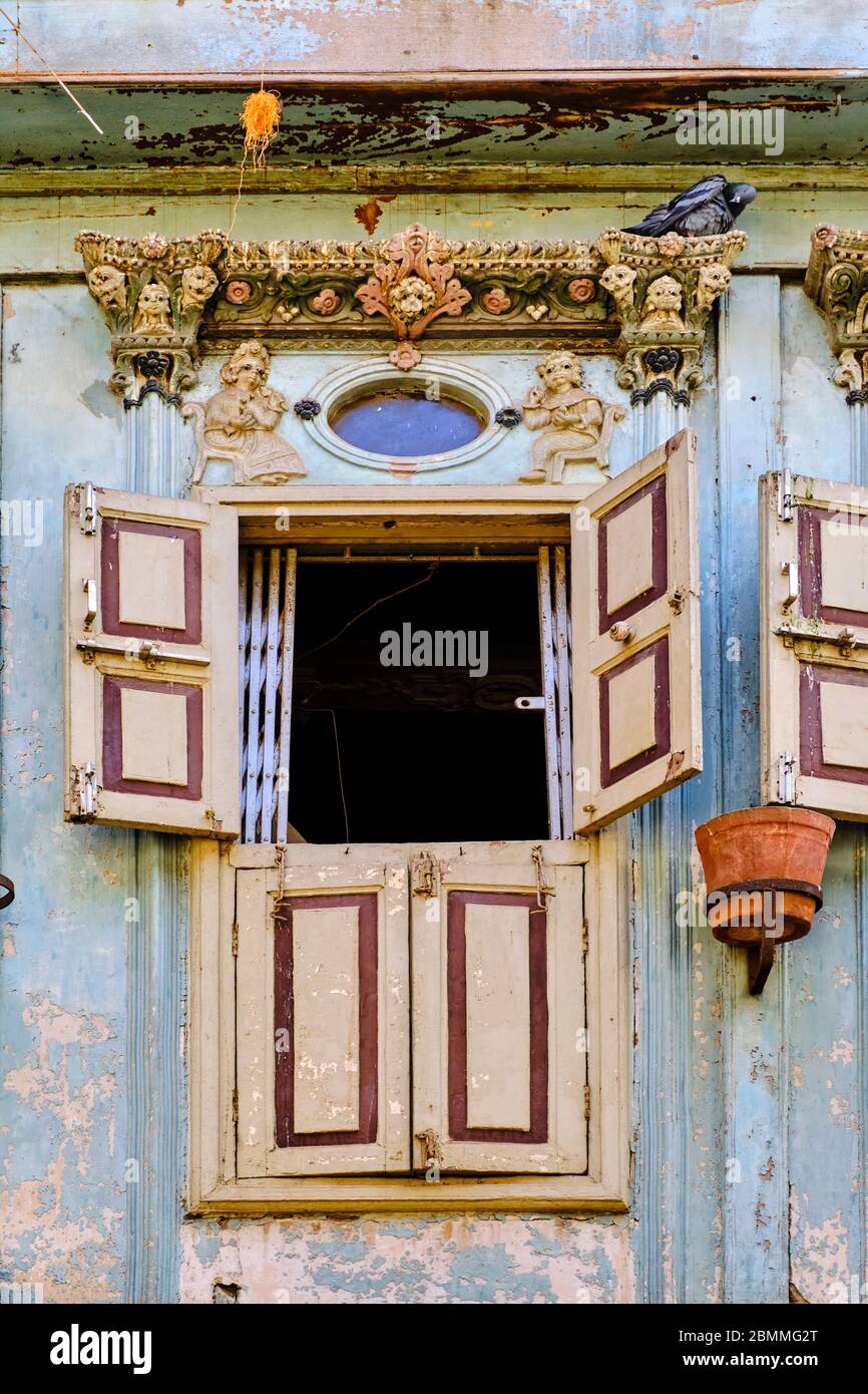 Old south indian house window hi-res stock photography and images - Alamy