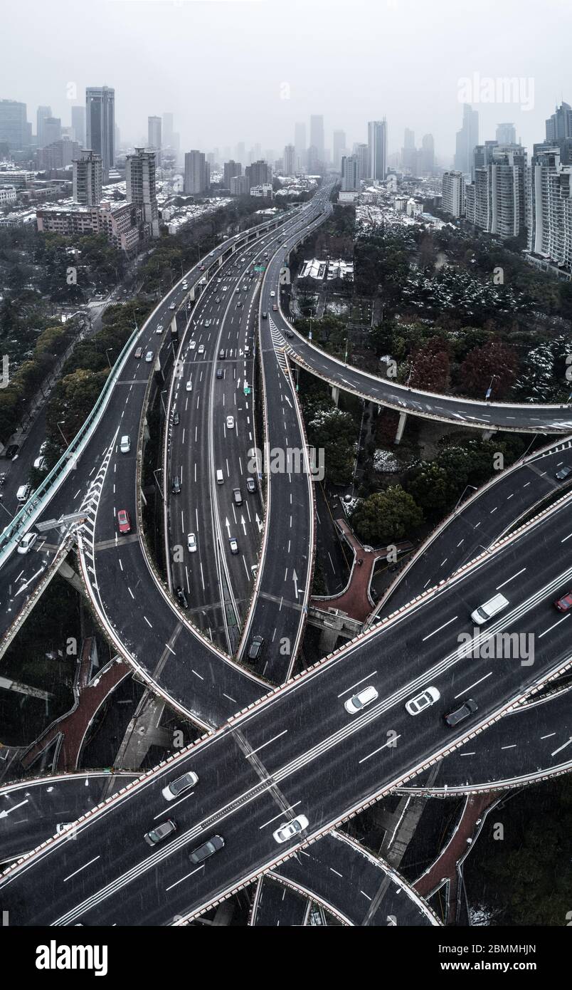 Highway overpass walkway hi-res stock photography and images - Alamy