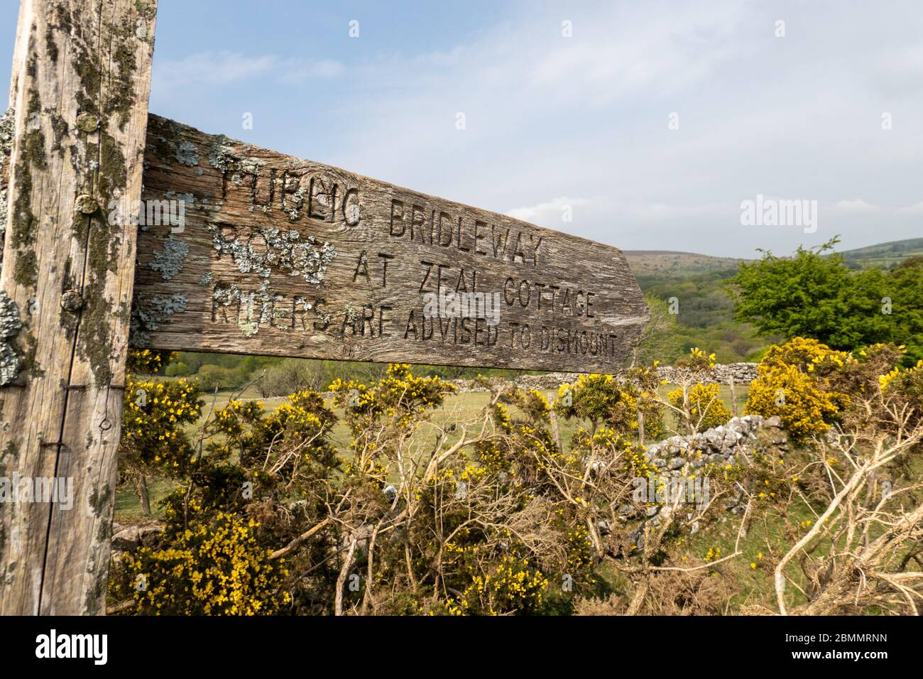 Devon road sign hi-res stock photography and images - Alamy