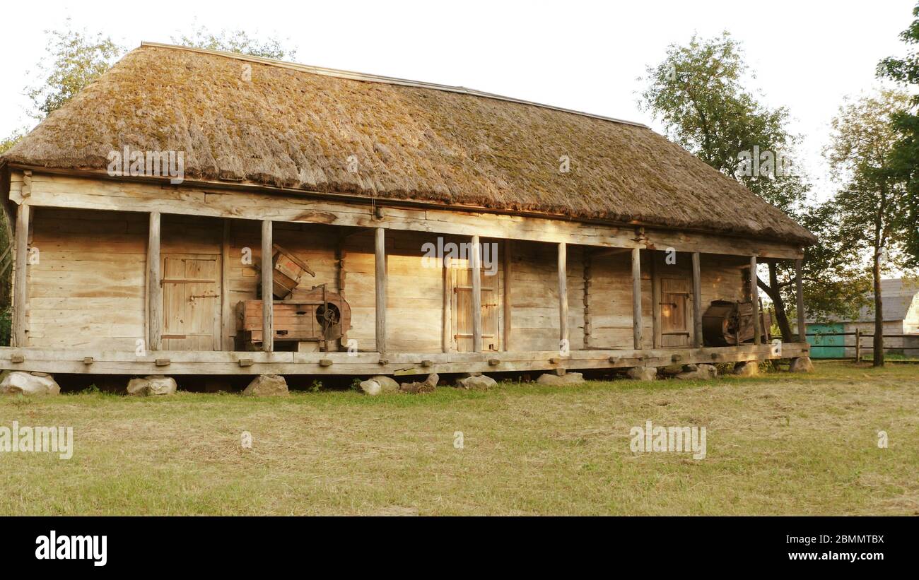 Log columns hi-res stock photography and images - Alamy